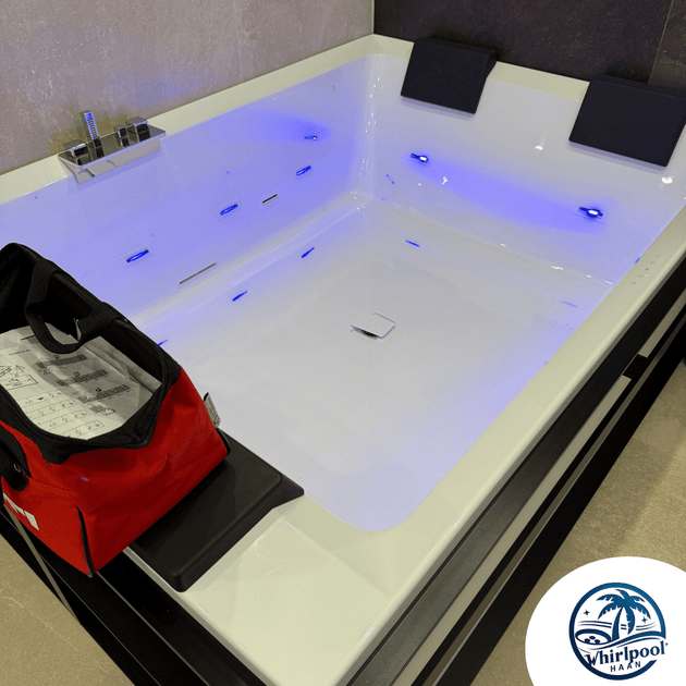 Einsatz für Novellini: Divina Dual – Whirlpool Haan